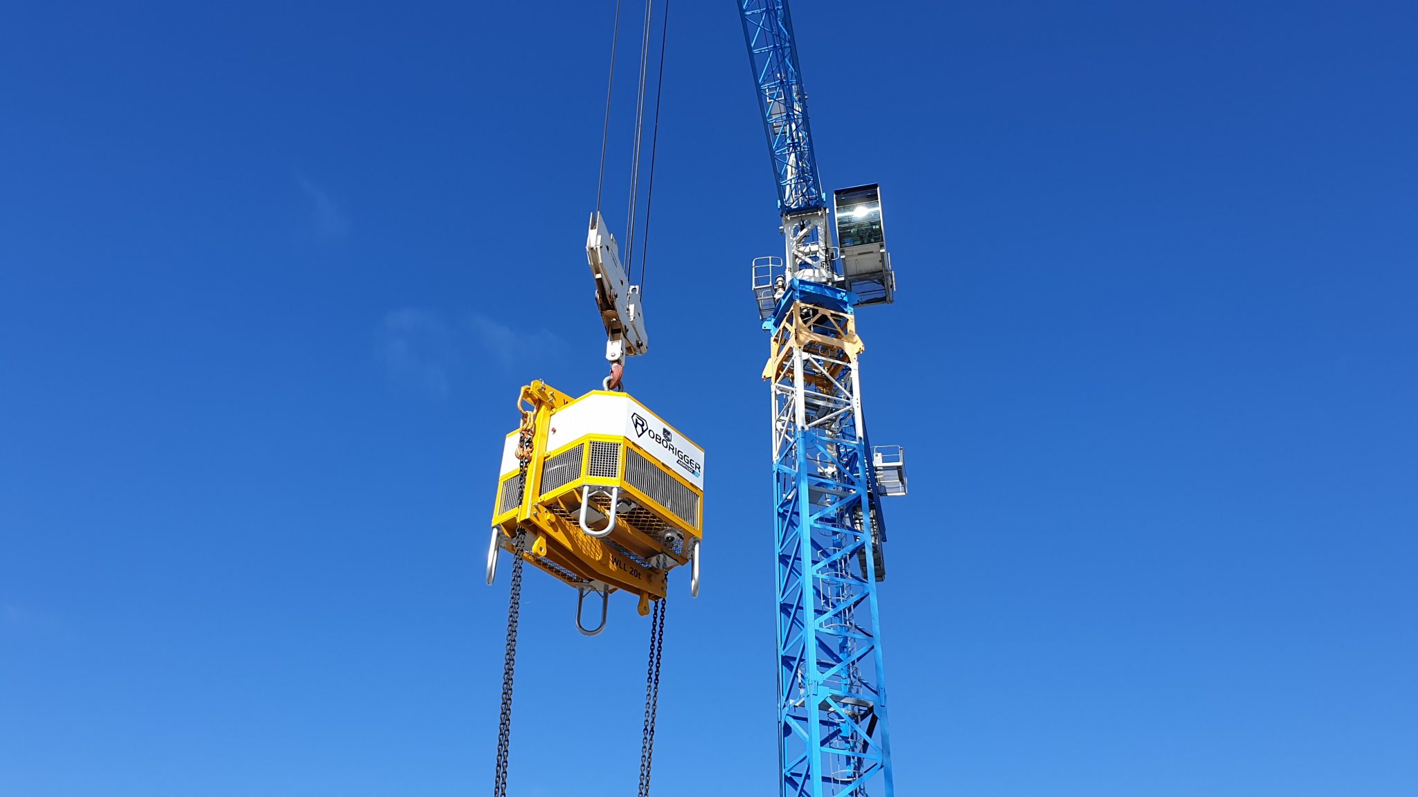 Crane lift technology revolutionises site safety thanks to advanced ...