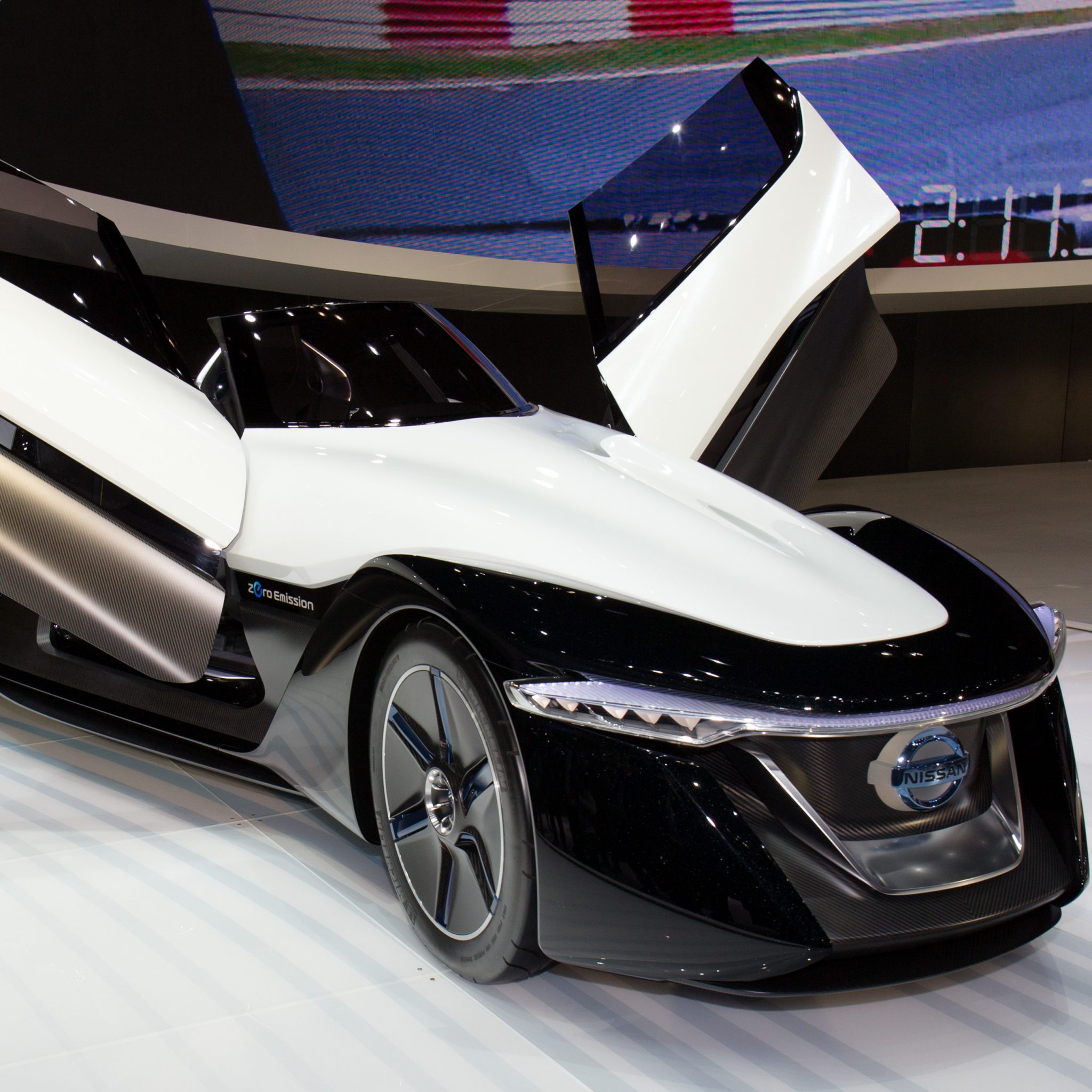In-Wheel Motor Case Study: Punchy performance from in-wheel propulsion ...